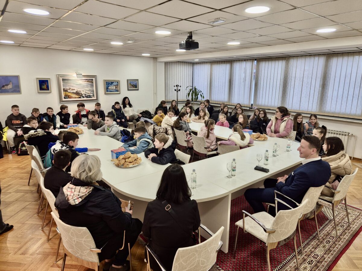 Učenici OŠ Vladimira Deščaka posjetili Gradsku upravu | Grad Sveta Nedelja